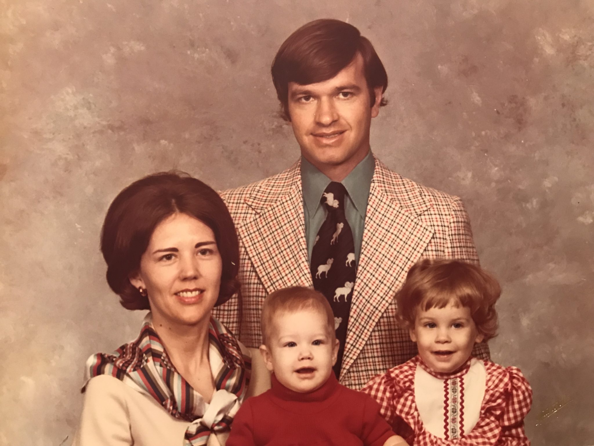 Amy Sigmon Walker for Judge – Re-Elect Amy Sigmon Walker